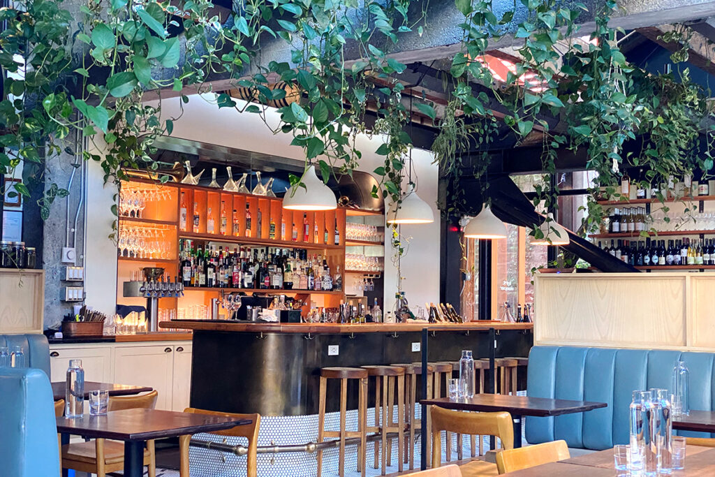 17 Best Seattle Wine Bars for Interesting Pours & Vibes - The Emerald ...